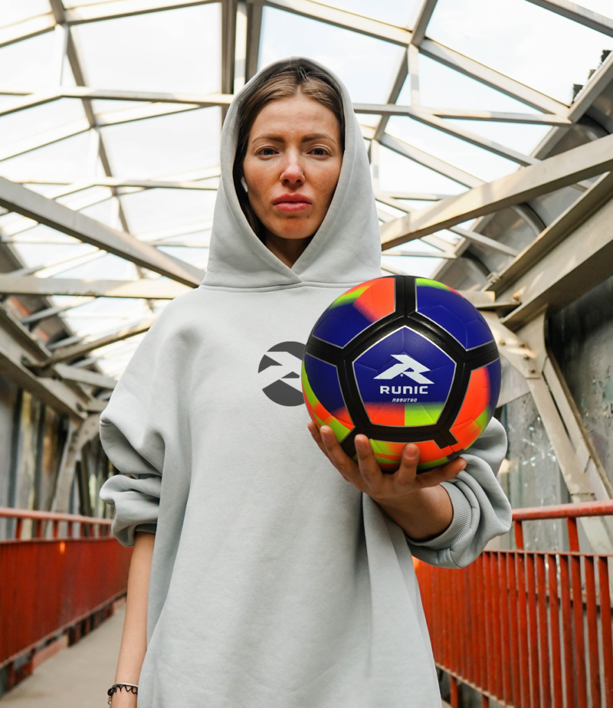 Runic Soccer – ¡Indetenible en la Cancha!